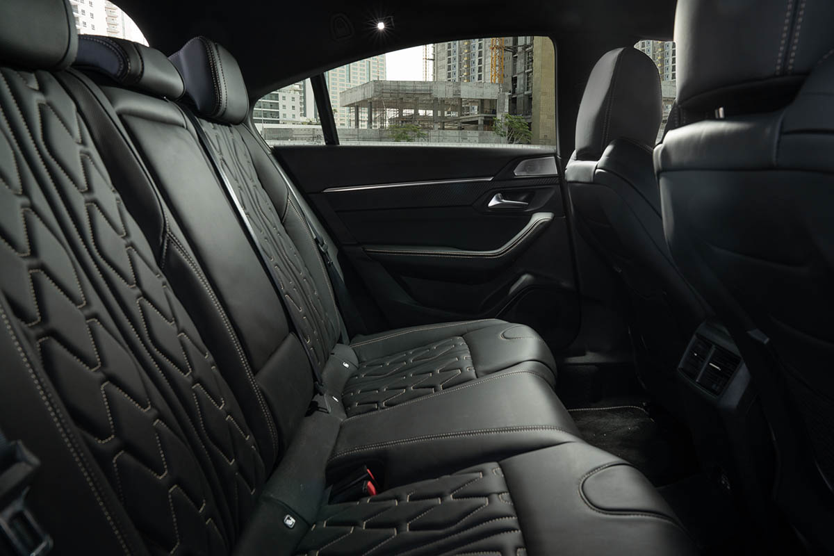 StriveME - بيجو 508 الجديدة تسحرنا خلال تجربتنا لها في الإمارات